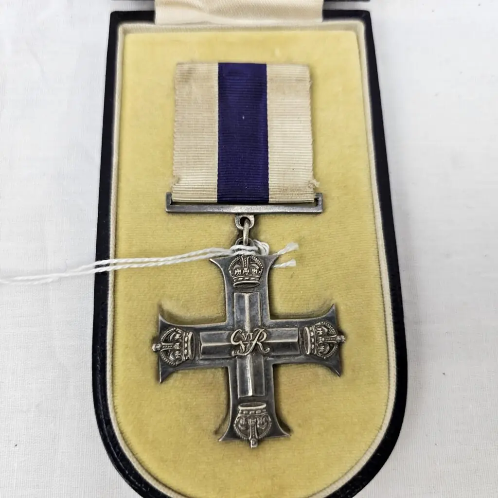 Cased Military Cross Medal Awarded To J Williams In 1948 - Sally Antiques