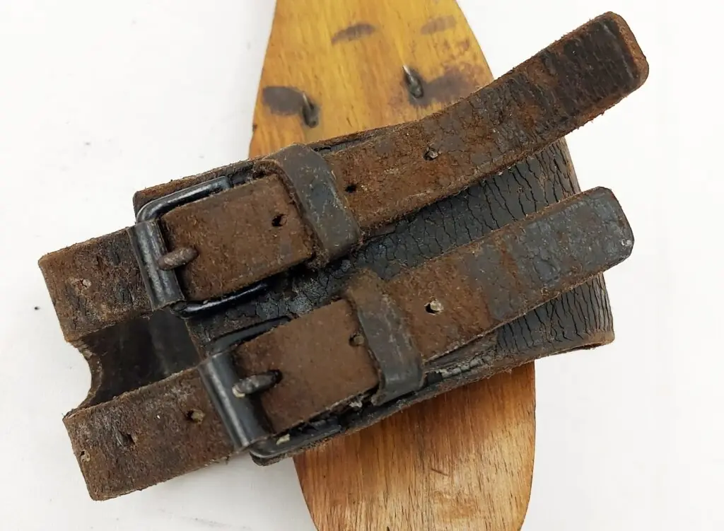 WW2 Commando Pair Of Ice Skates - Sally Antiques