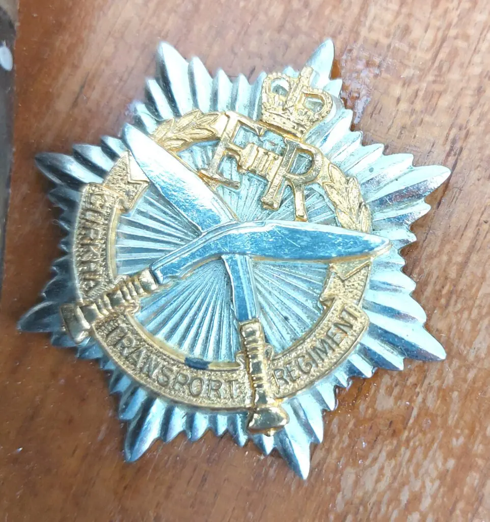 Gurkha Regiment Wooden Shield with 2 Kukris and 7 Gurkha Regimental Cap ...