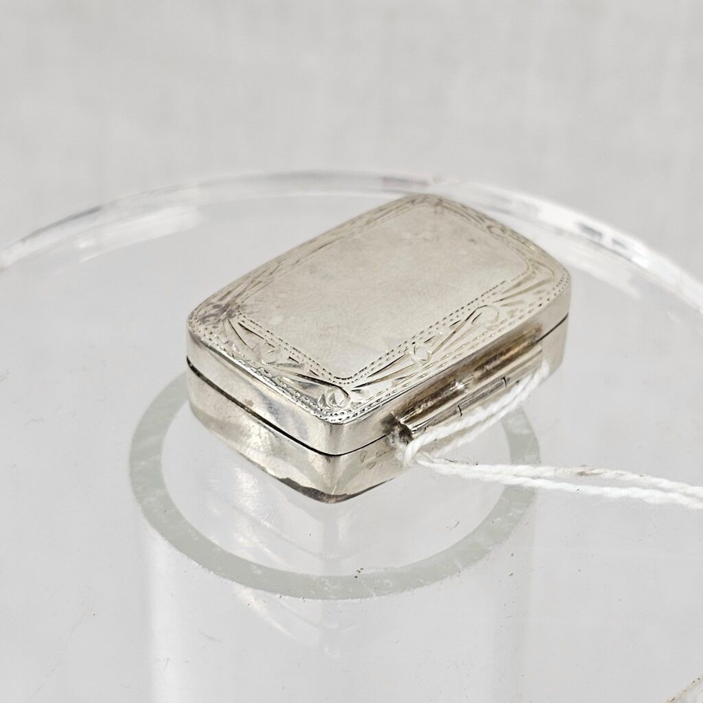 London 2006 Sterling Silver Pill Box - Sally Antiques