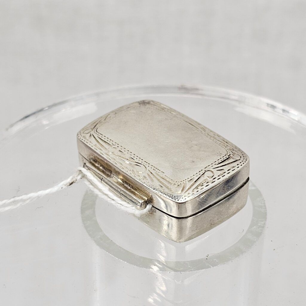 London 2006 Sterling Silver Pill Box - Sally Antiques