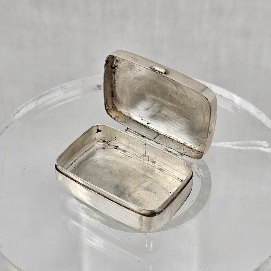 London 2006 Sterling Silver Pill Box - Sally Antiques