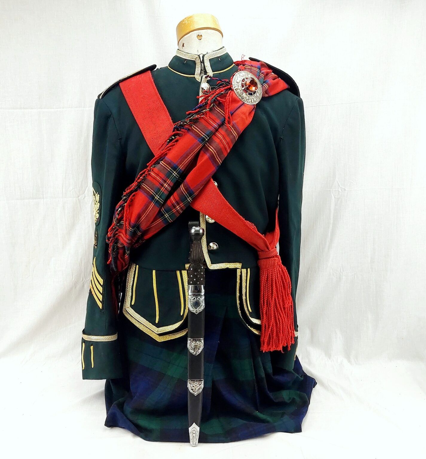 Royal Scots Pipers Uniform Set - Sally Antiques