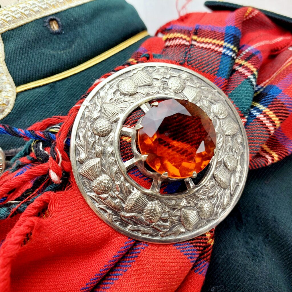 Royal Scots Pipers Uniform Set - Sally Antiques