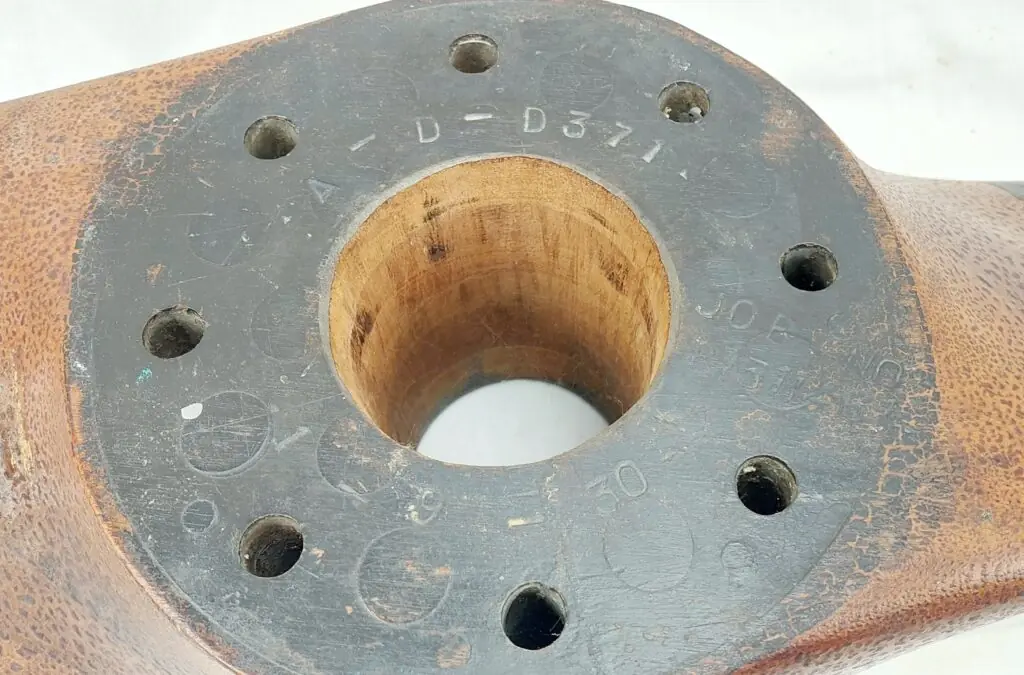 1930 Aeroplane Propeller Hub With Smiths Of London Spitfire Type Clock ...