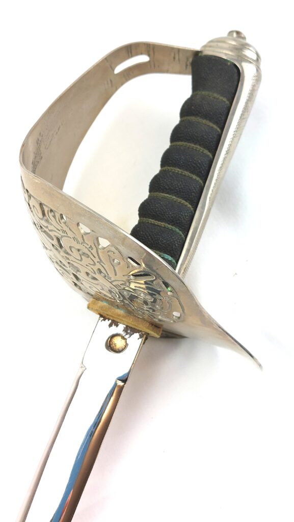 British, Queen Elizabeth 2nd - ERII - 1897 Pattern NCO Sword, with ...