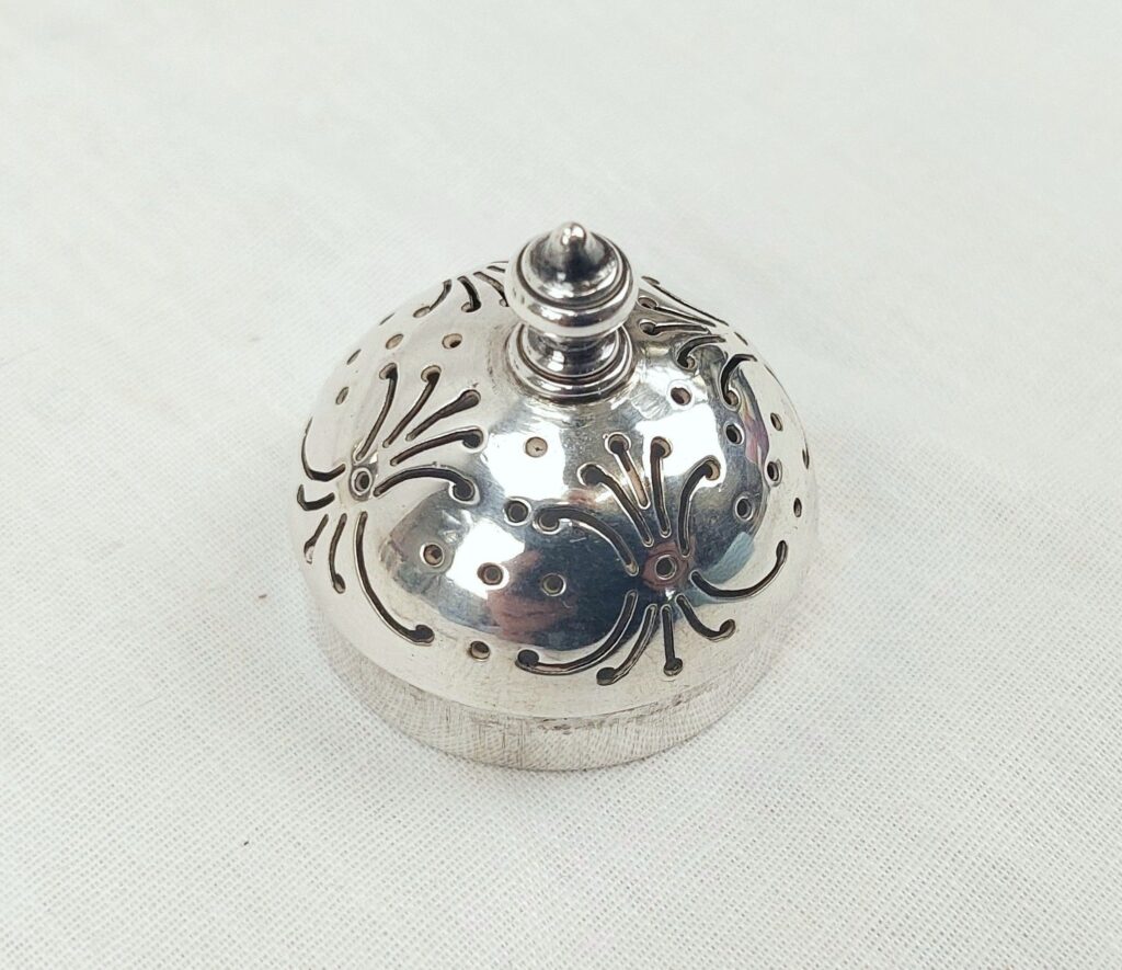 Irish Silver Pepper Pot Dublin 1932 - Sally Antiques