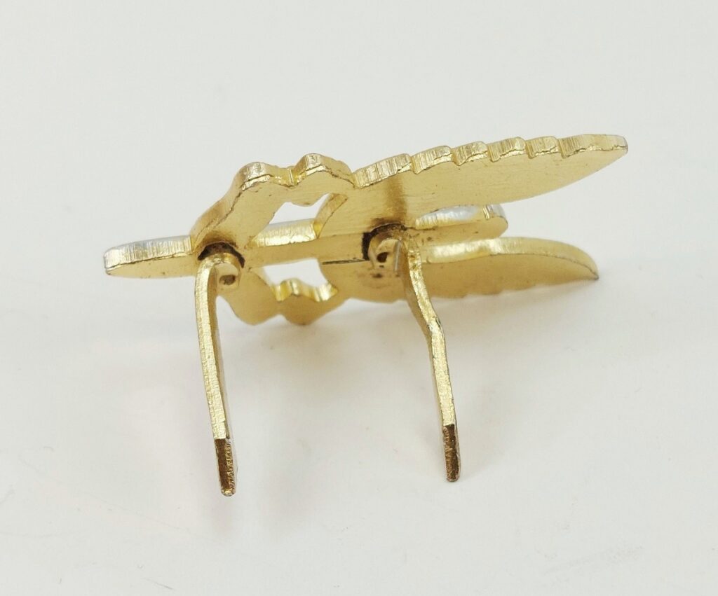 SAS Regiment Staybright Anodised Cap Badge - Sally Antiques