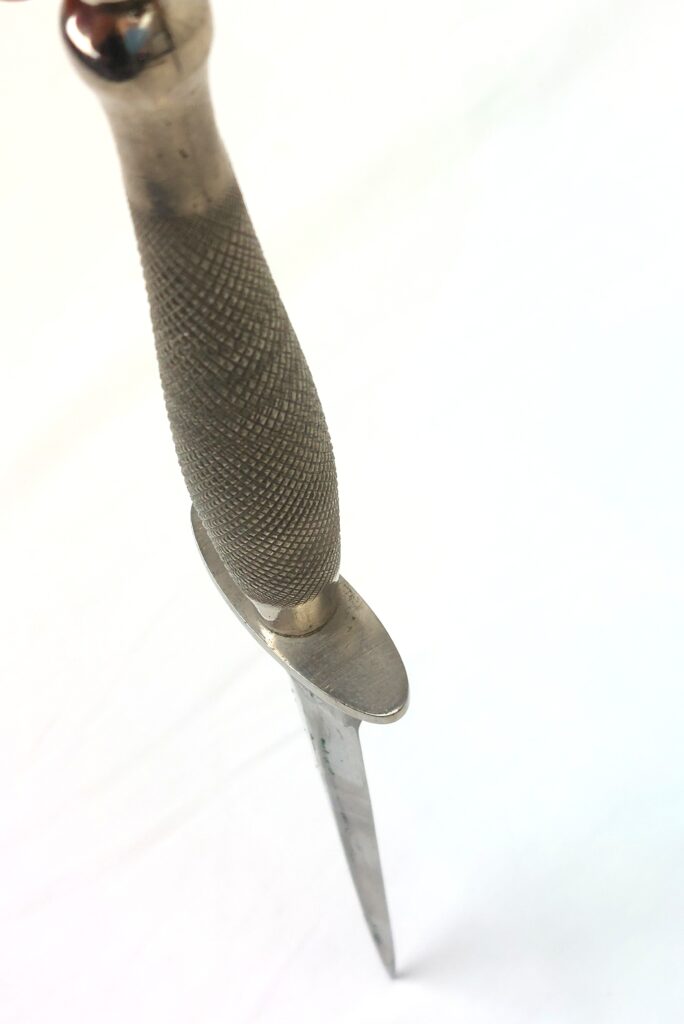 Very Fine: British, WW2, 1st Pattern Fairbairn Sykes Fighting Knife, by ...
