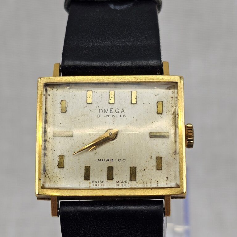 18ct Yellow Gold Gents Omega Wrist Watch - Sally Antiques