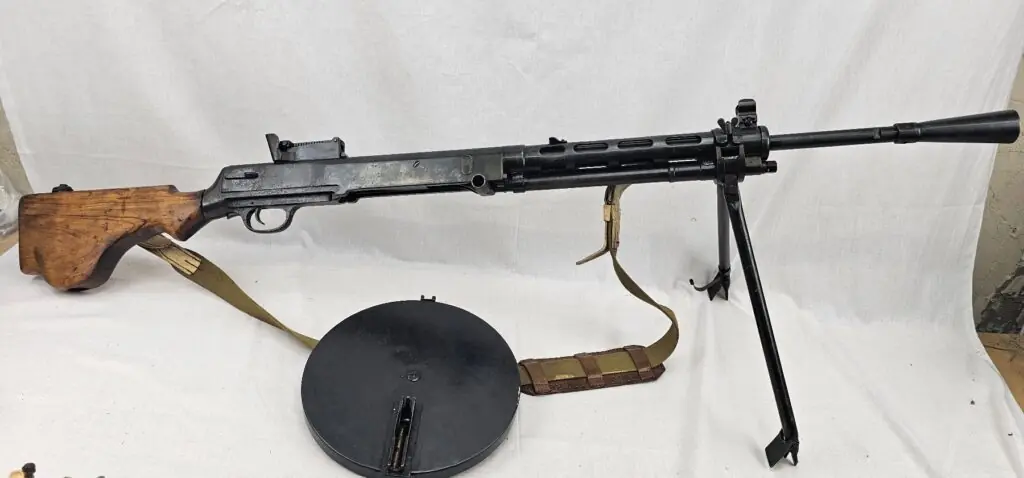 WW2 Soviet Russia 1945 Dated DP28 Light Machine Gun Sn. C3787 - Old ...