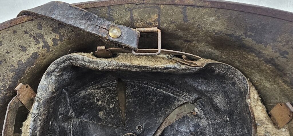 WW2 French Artillery M26 Adrian Helmet With Liner And Chinstrap - Sally ...