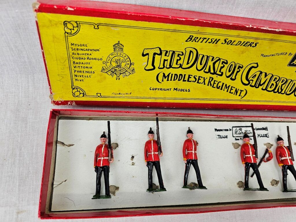 Britains Toy Soldiers The Duke Of Cambridge’s Own Set No. 76 From The ...