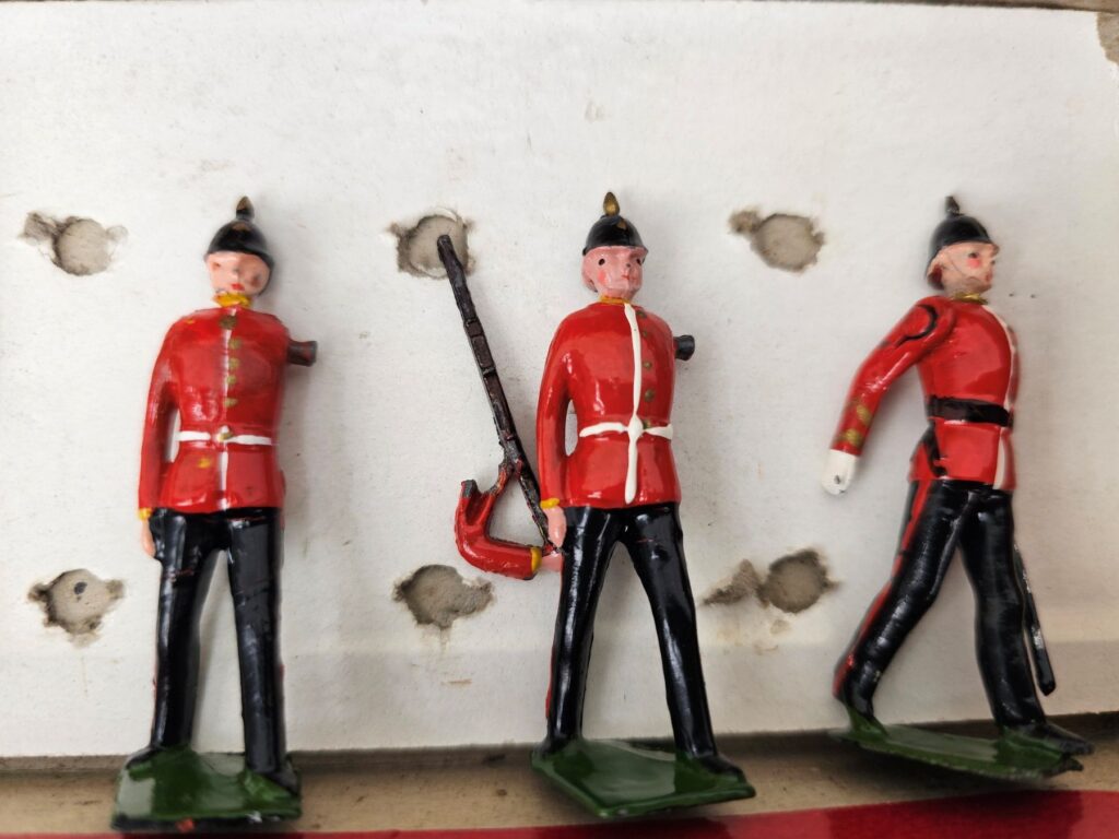 Britains Toy Soldiers The Duke Of Cambridge’s Own Set No. 76 From The ...