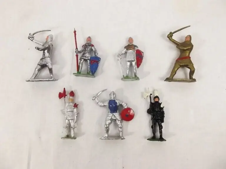 Crescent Toys Medieval Knights Set Circa 1953 - Sally Antiques