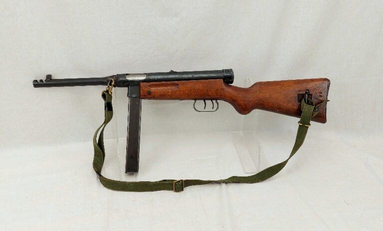 EU Specification Deactivated WW2 Italian Beretta MOD-38 Sub-Machine Gun ...