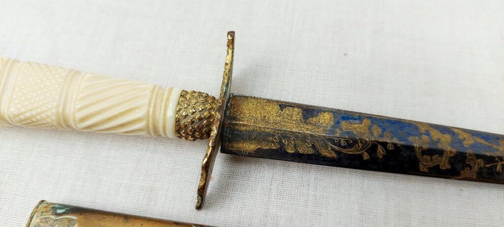 c1800 British Royal Navy Blue And Gilt Midshipmans Dirk - Sally Antiques