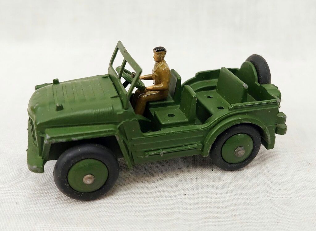 Boxed Dinky Toys 674 Austin Champ - Sally Antiques