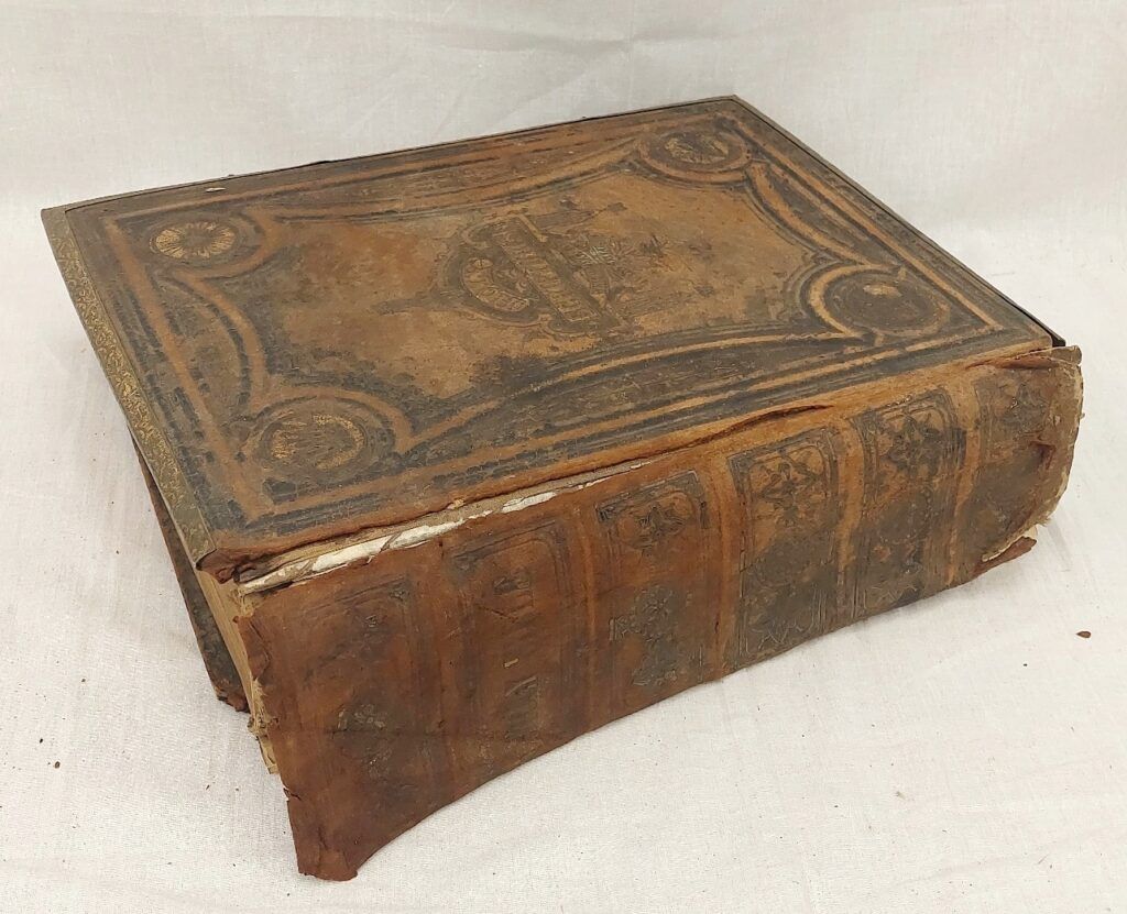 Victorian Reverend John Brown Bible - Sally Antiques