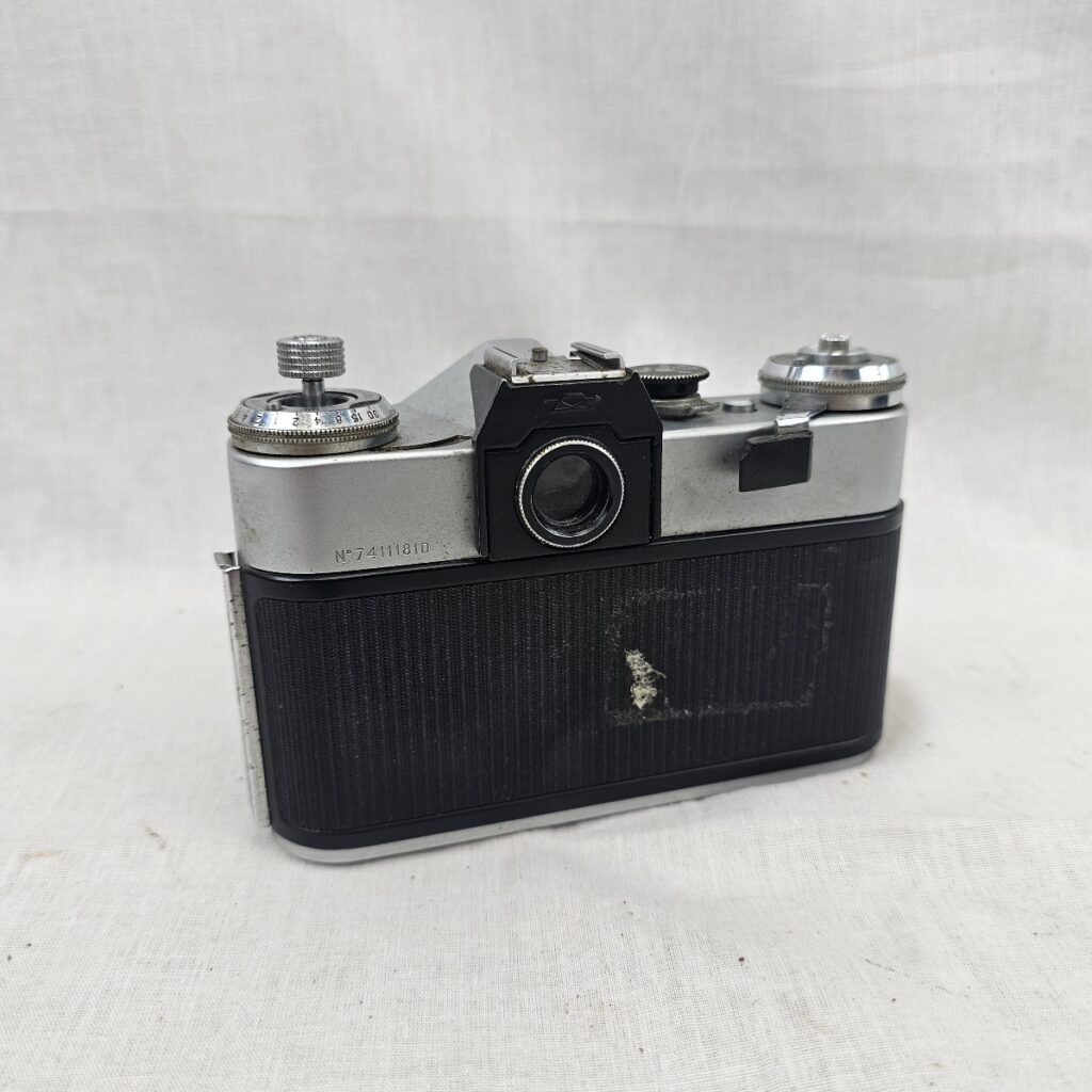 Vintage Soviet Era Zenit E 35mm Camera With Helios Lens - Sally Antiques