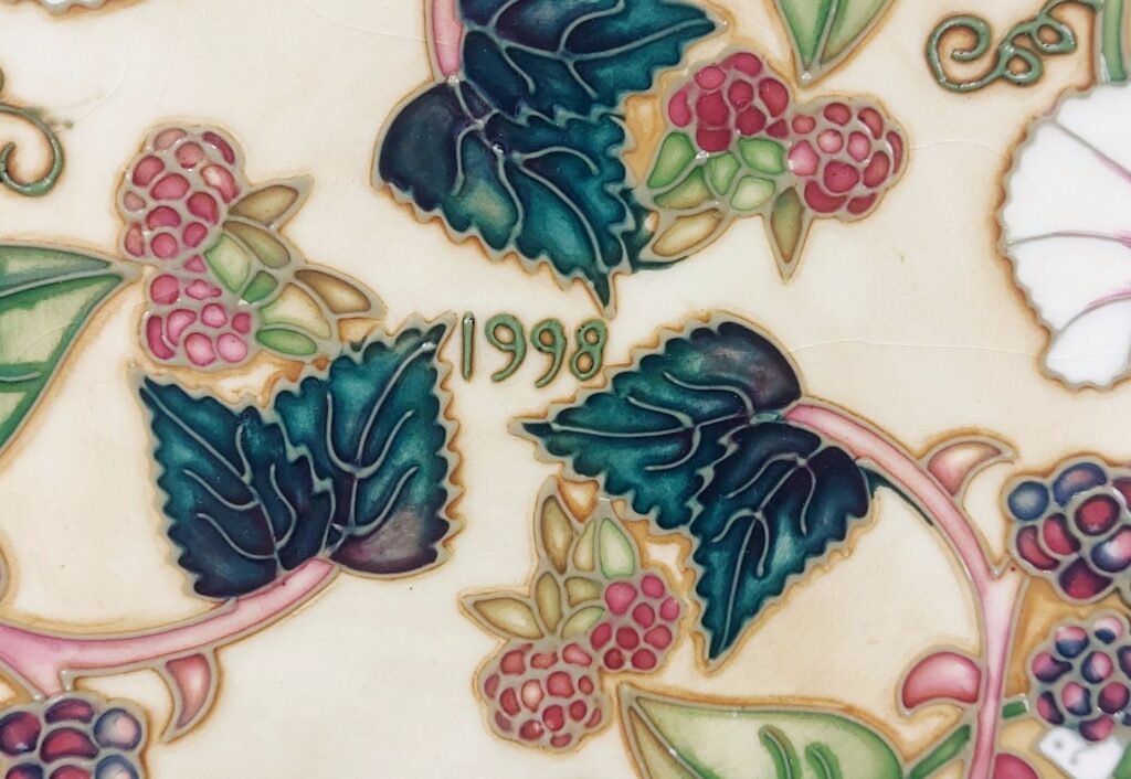 Limited Edition Moorcroft 1998 Summers End Pattern Plate - Sally Antiques