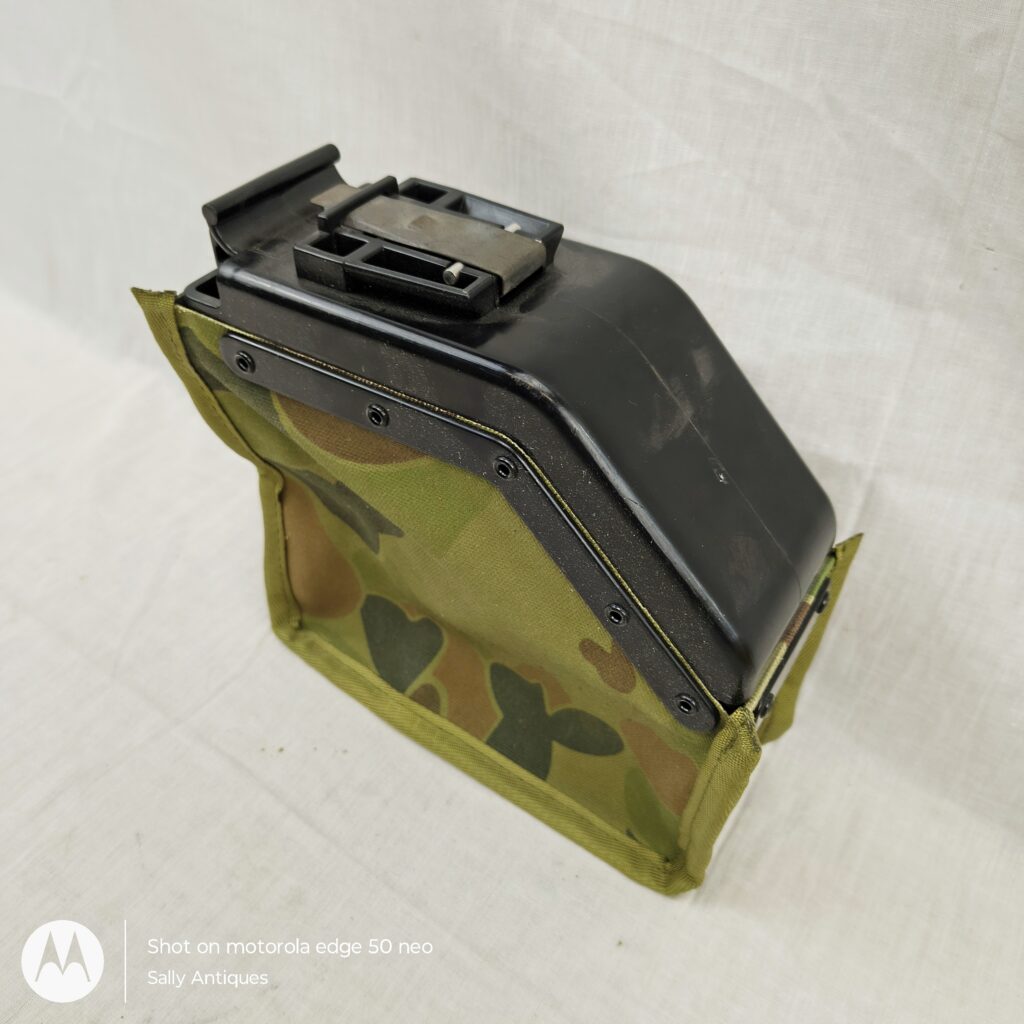 M249 LMG/Minimi Belt 5.56mm, 200 Round Australian Army Canvas Magazine ...