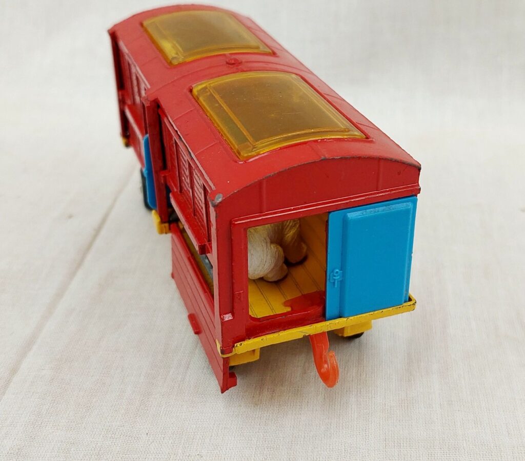 Corgi Toys Diecast 1123 Chipperfields Circus Polar Bears Animal Cage ...