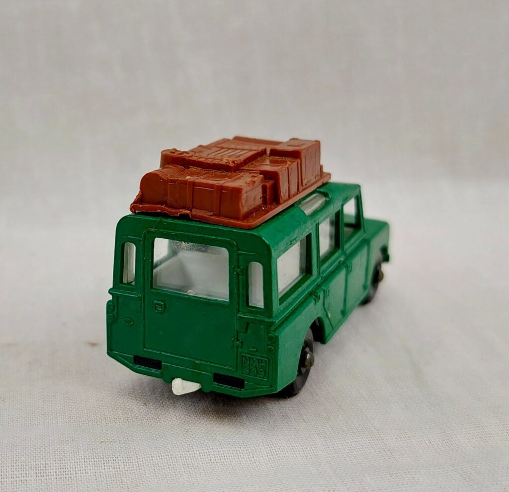 Matchbox Lesney No 12 Land Rover Safari - Sally Antiques