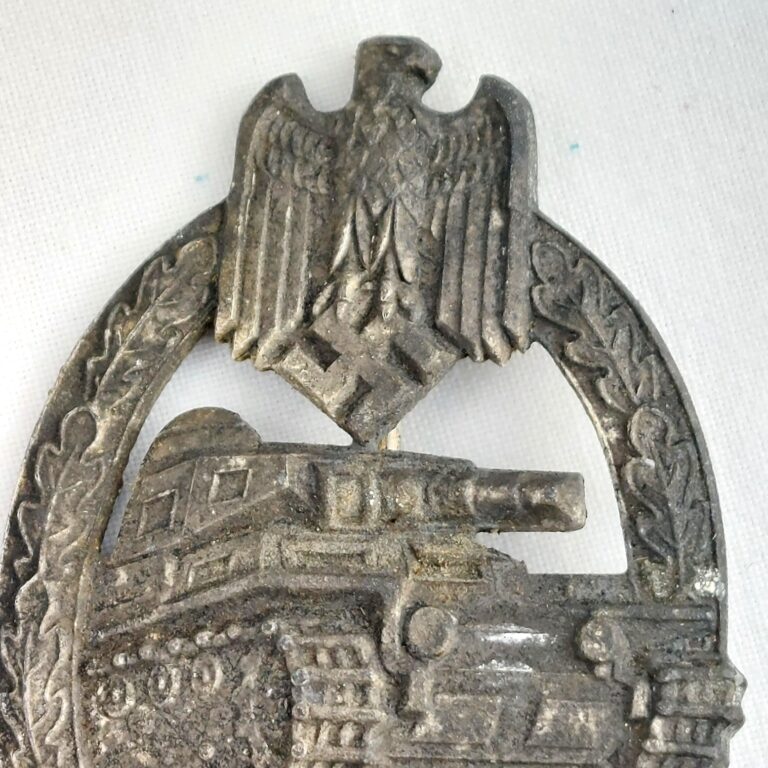German, WW2, Panzer Assault Badge in Bronze by Hermann Aurich, Dresden ...