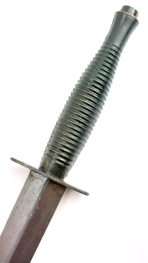 British, WWII, 3rd Pattern Fairbairn-Sykes Fighting Knife, Broad Arrow ...