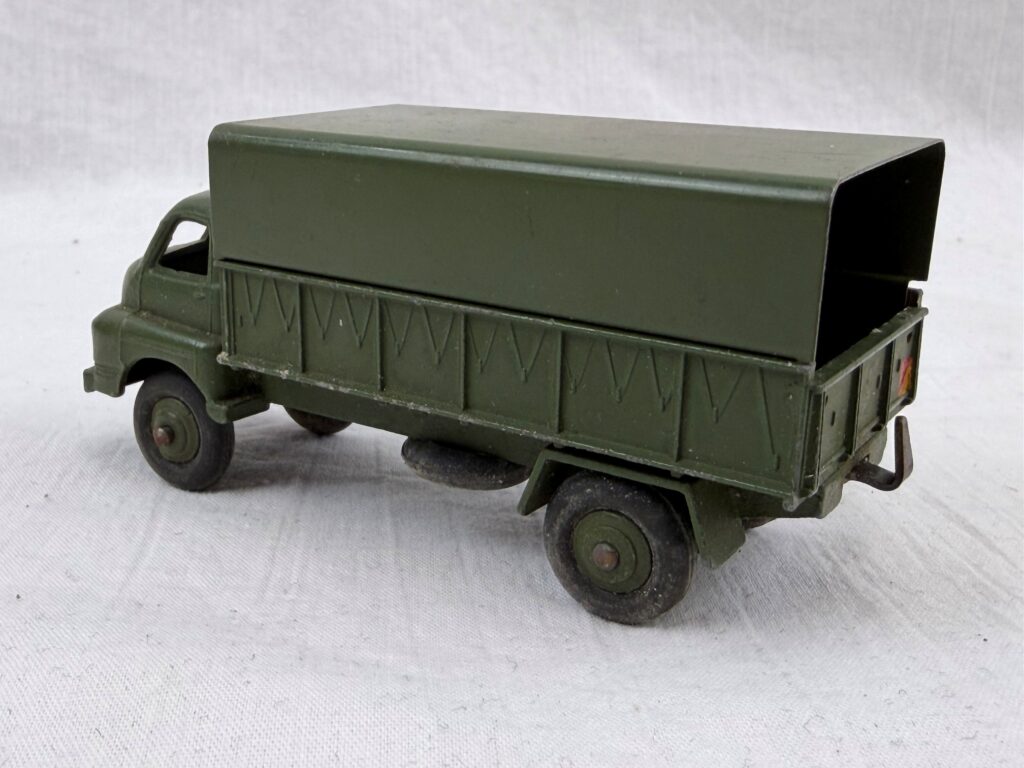Boxed Dinky Toys 621 3 Ton Army Wagon - Sally Antiques