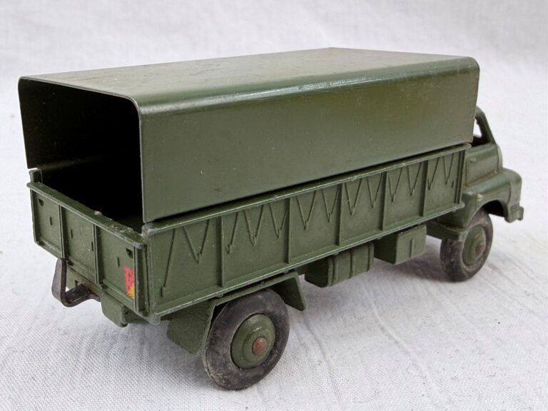 Boxed Dinky Toys 621 3 Ton Army Wagon - Sally Antiques