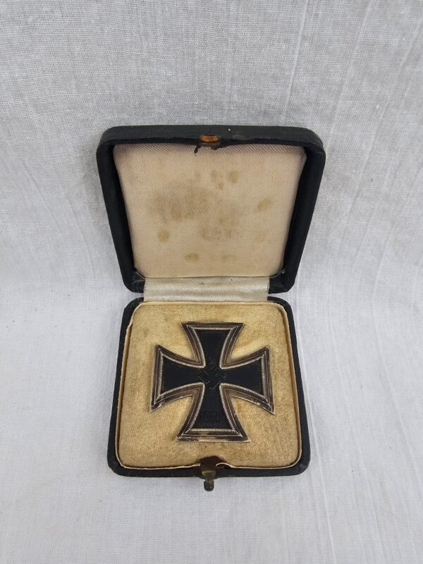 German Nazi WW2 Third Reich Iron Cross First Class and Original Box ...